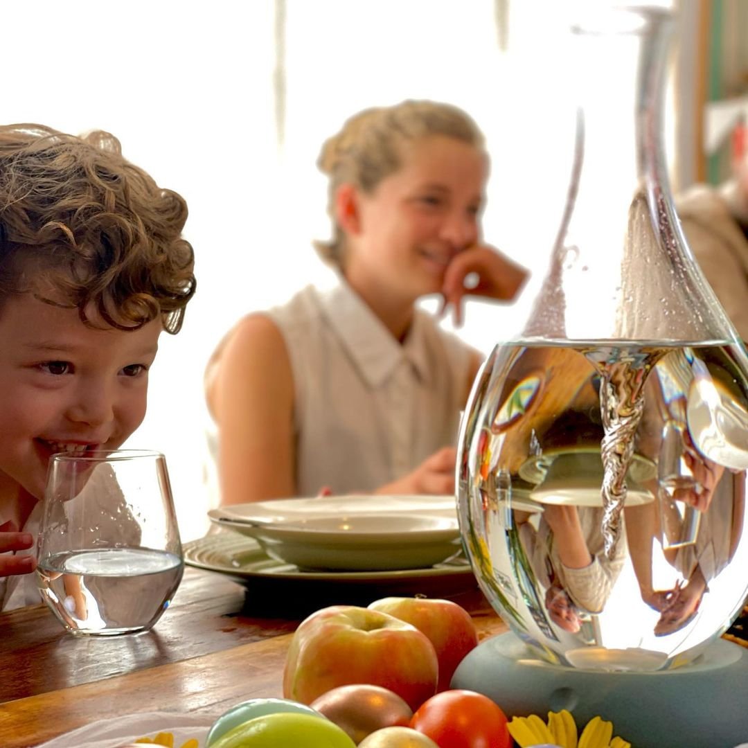 MAYU Swirl Water Pitcher Review: Is This Unique Pitcher Worth the ...