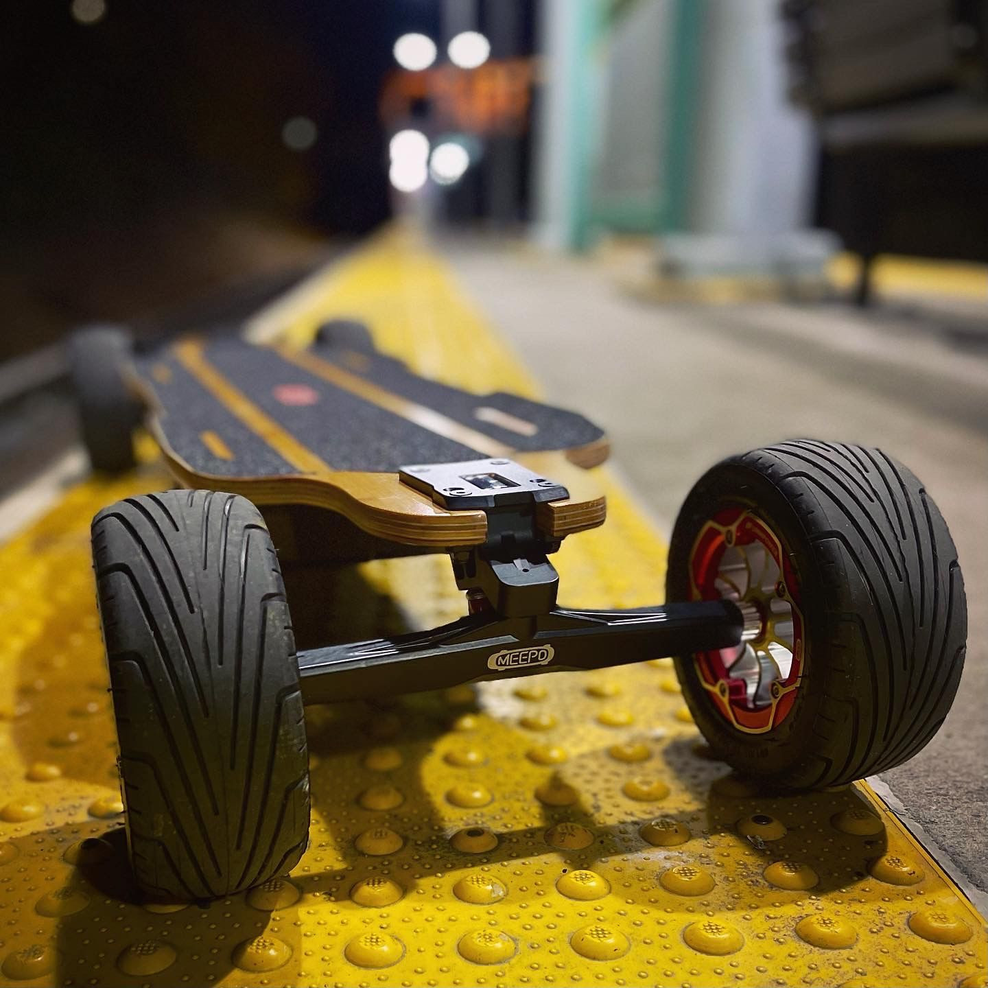 Meepo Hurricane Ultra Review: A High-Performance E-board Built for ...